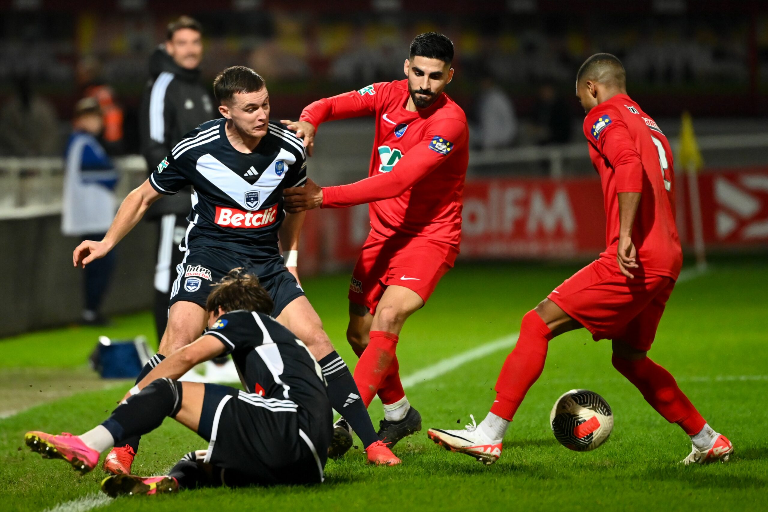 Girondins4Ever - Yon Ecenarro : "Le foot sans implication, détermination et envie, ce n'est plus ...